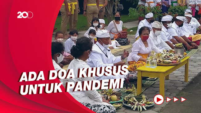 Jelang Nyepi, Umat Hindu di Magelang Gelar Prosesi Sembahyang