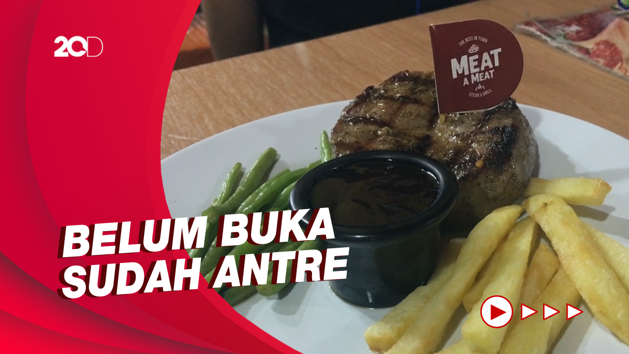 Ramainya Steak Kaki Lima Meat A Meat di Sunter Ramainya Steak Kaki Lima Meat A Meat di Sunter