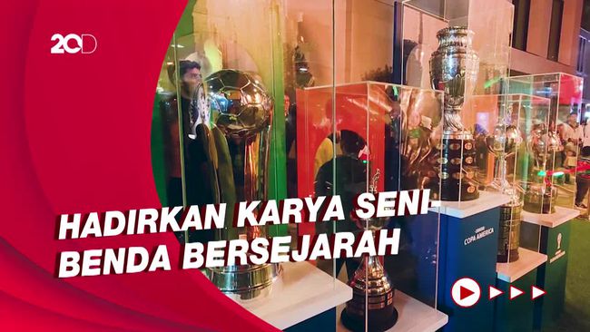 Menikmati Pameran 'Pohon Impian' di Konfederasi Sepak Bola Conmebol Qatar Menikmati Pameran 'Pohon Impian' di Konfederasi Sepak Bola Conmebol Qatar