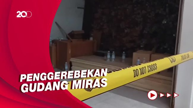 Polisi Gerebek Gudang Miras Siap Edar di Rancaekek Bandung