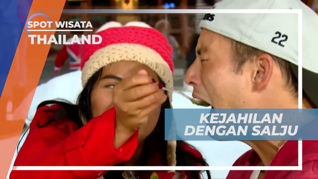 Seru-seruan Habiskan Waktu Bermain Salju di Snowtown, Thailand