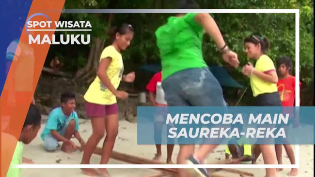 Mencoba Ikut Serta Bermain Saureka-reka, Maluku